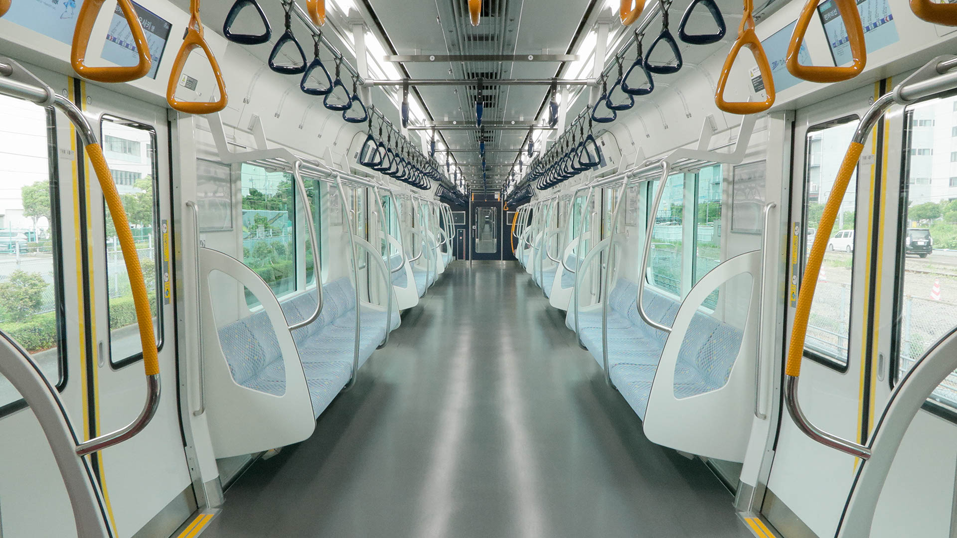 【新型】りんかい線71-000形ついにお披露目！ - VICOM