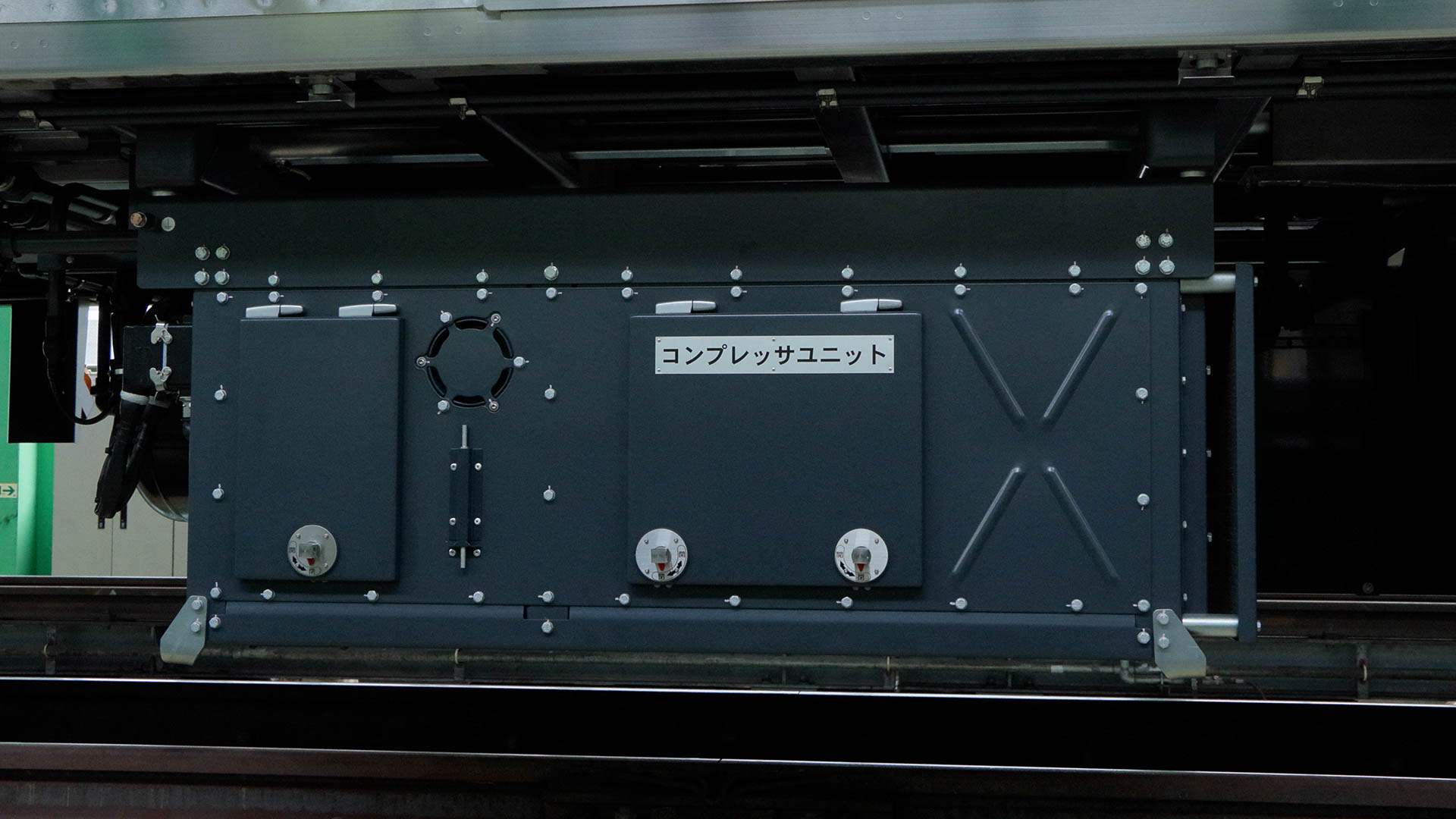 【新型】りんかい線71-000形ついにお披露目！ - VICOM